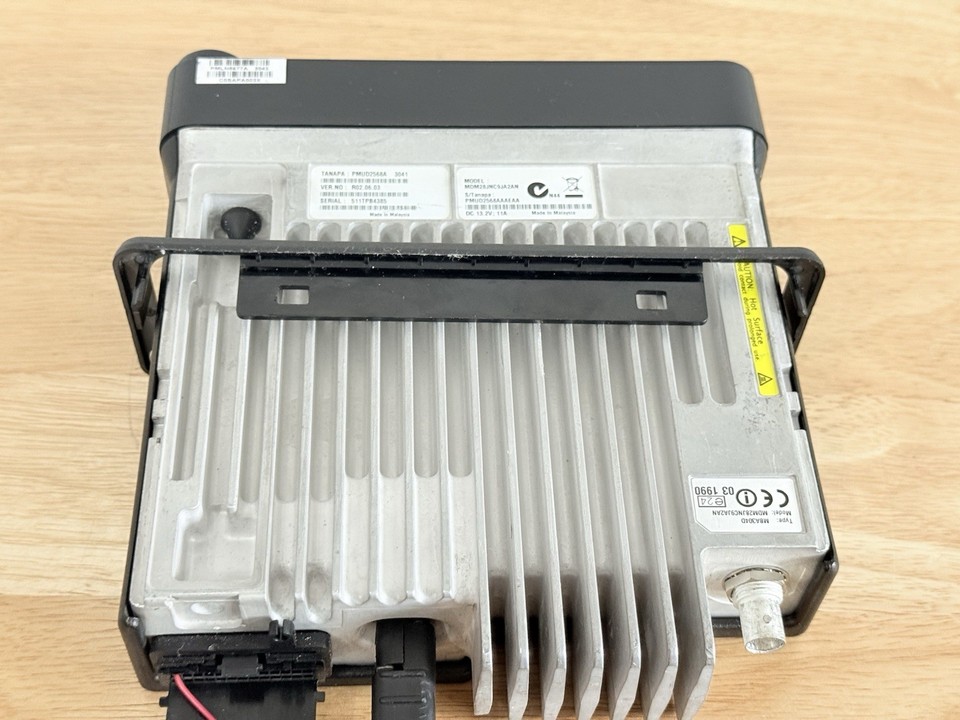 Motorola DM4400 MOTOTRBO UHF/VHF Mobile Digital Two Way Radio | eBay UK