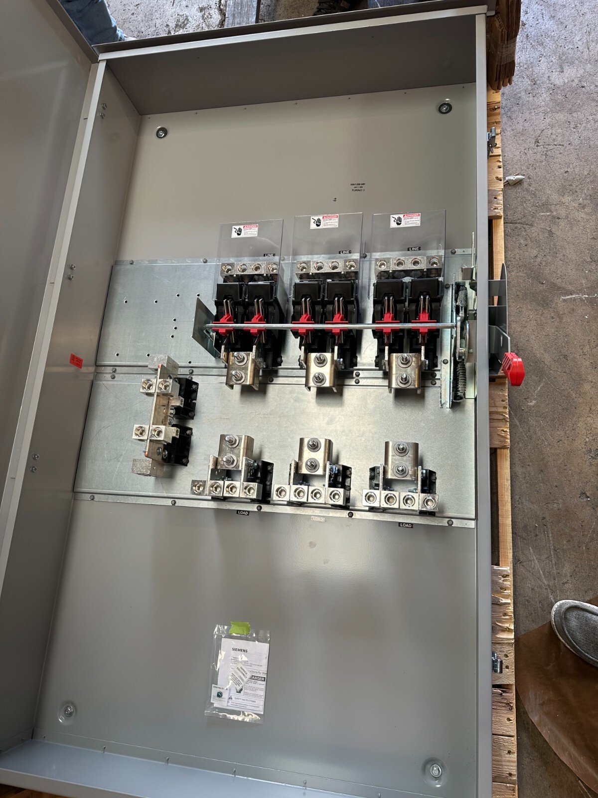 Siemens HF368NR (New) 1200 Amp, 600Volt, 3 Phase, 4Wire, N3R, Fusible ...