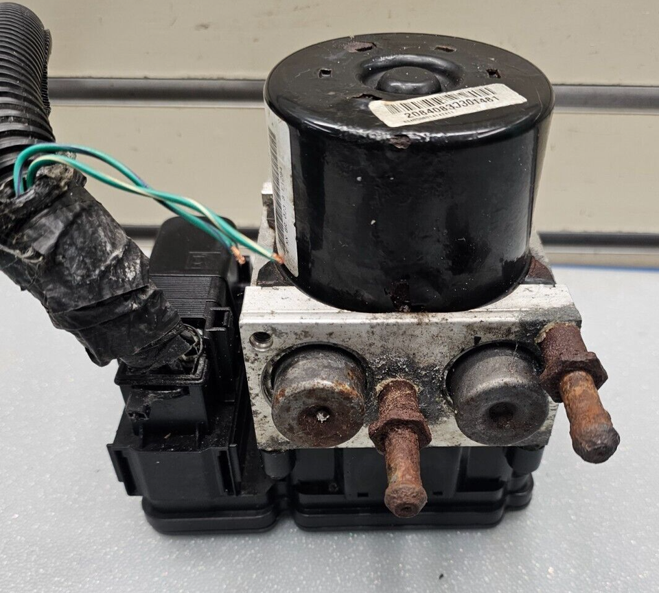 🔥08 Grand Caravan Town Country ABS Anti-Lock Brake Pump Pin Plug ...