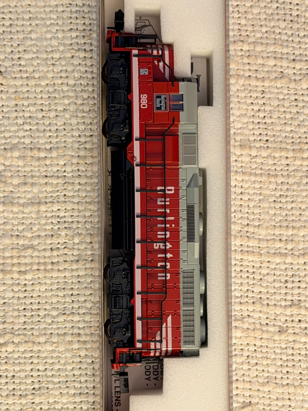 ATLAS Classic 4618 GP-35 Burlington Route # 980 Locomotive N Scale ...