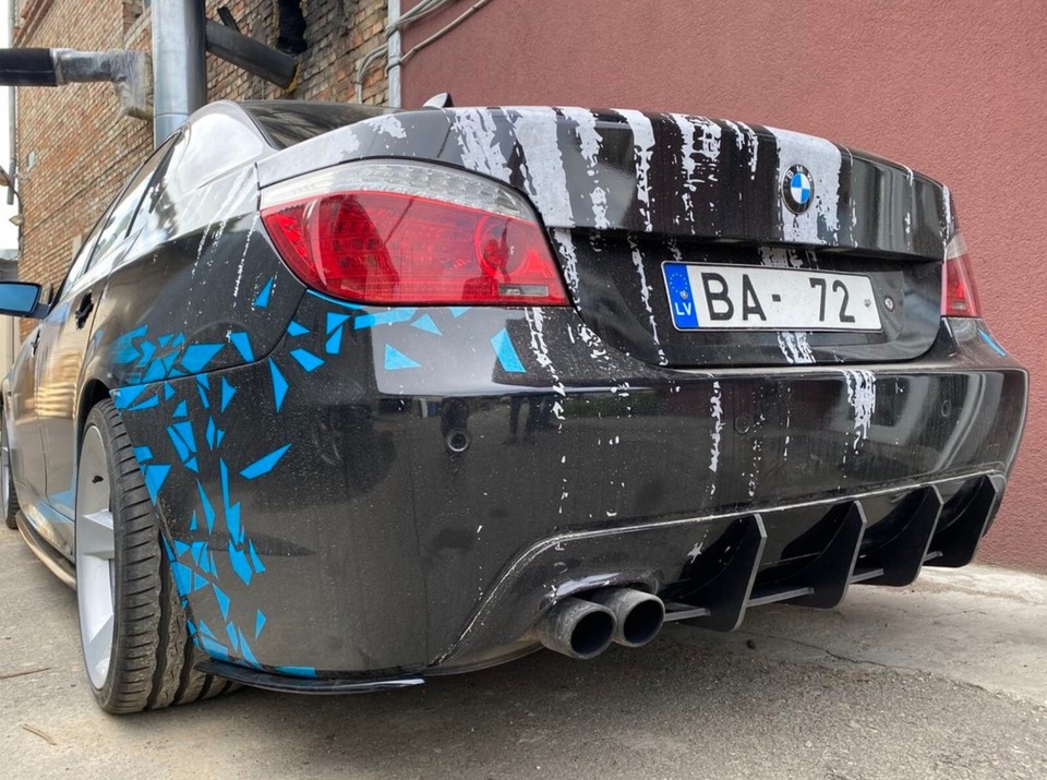 2006-2010 BMW E60 E61 Bumper Diffuser with Ribs and Aggressive GTR ...