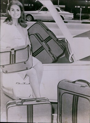 LG832 1966 Wire Photo MARIA REMENYI Miss Universe Contestant Beauty ...