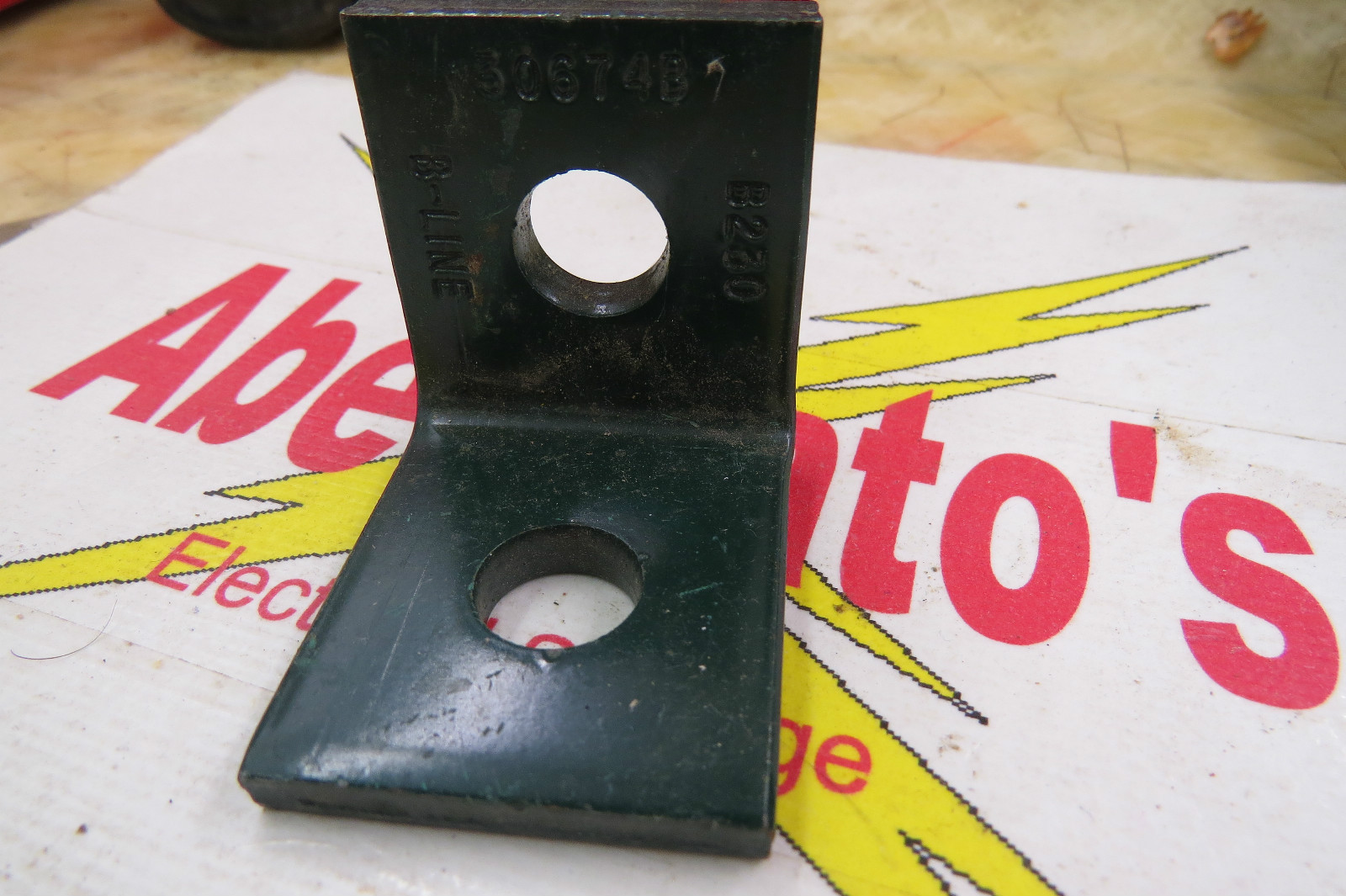 B-Line Strut Fasteners B230, 2 hole, 90 degree angle, green | eBay