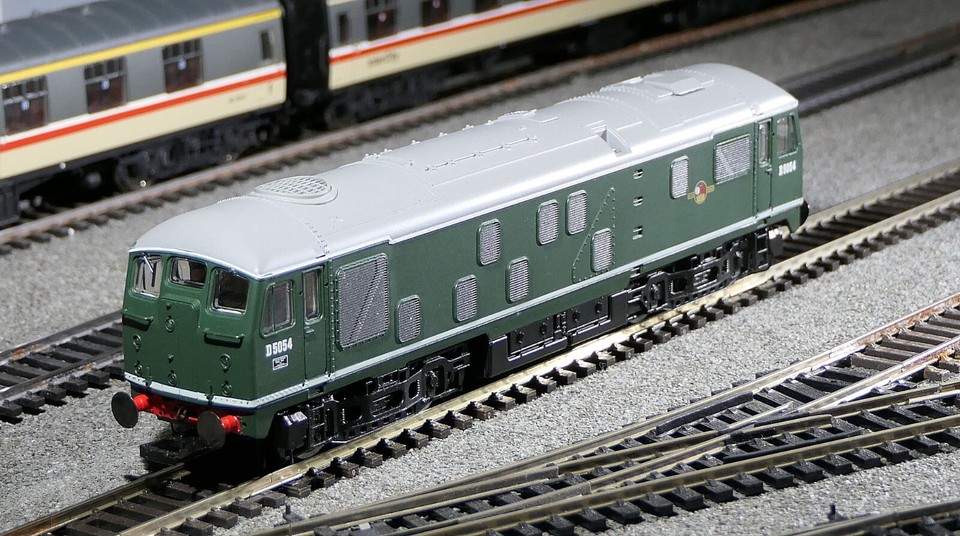 Bachmann 32-426 BR Class 24, No D5054 in BR Green Livery, Excellent ...