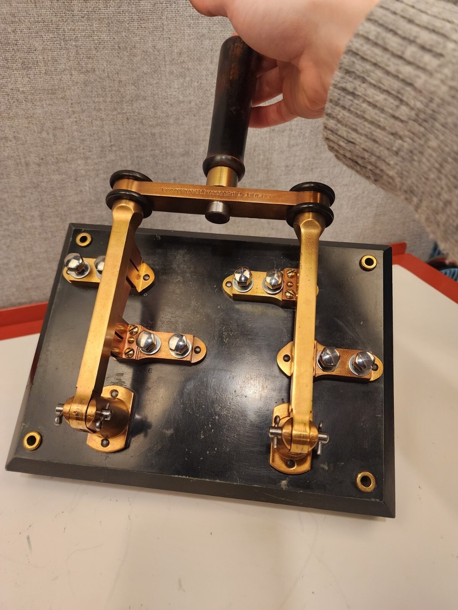 Frankenstein Knife Switch Frankenstein's Lab – Cryptic Industries