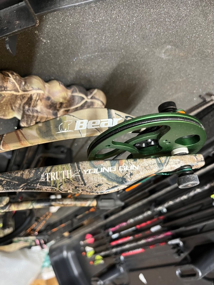 Bear Truth 2 Young Gun bow good condition | eBay