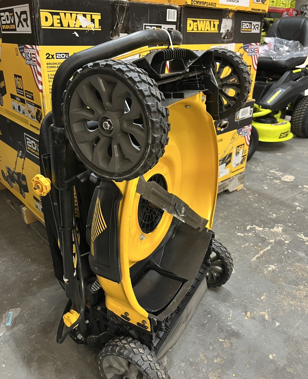 DEWALT DCMWP233U2 21.5 in. 20-Volt Cordless Walk Behind PUSH mower ...