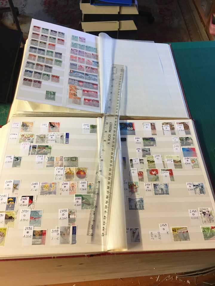 68 - HUGE EARLY SWITZERLAND COLLECTION M & U IN 2 LGE STOCKBOOKS ...