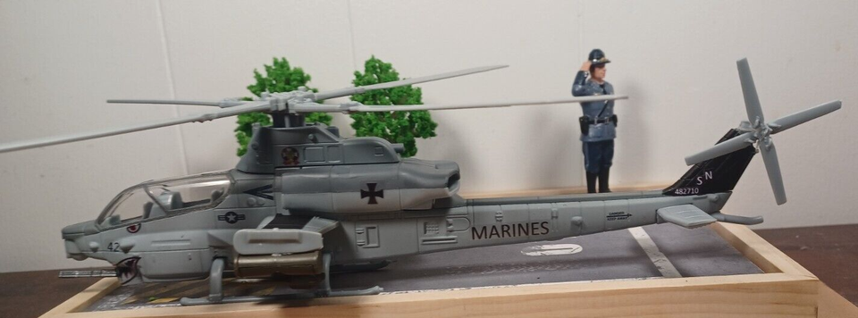 NewRay 1/55 Bell AH-1Z Cobra Helicopter USMC HMLA-169 New in Box | eBay