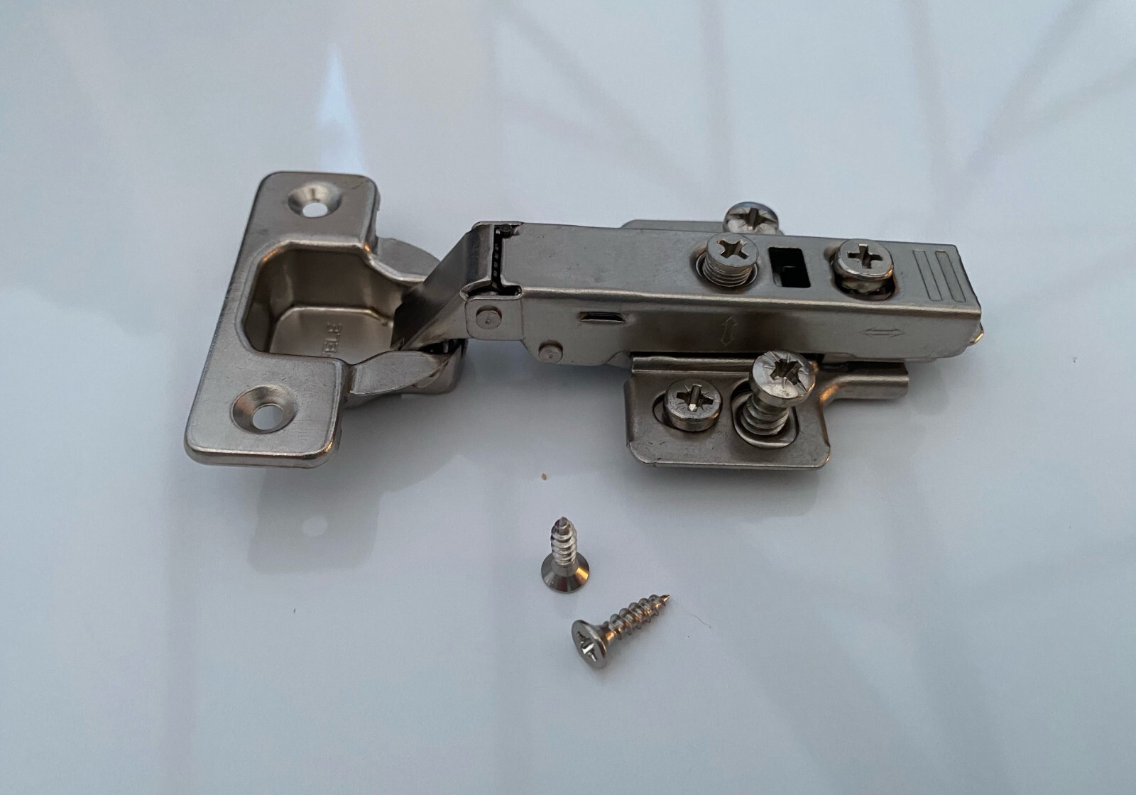 Soft Close Kitchen Cabinet Cupboard Wardrobe Door Hinges 35mm Hafele ...
