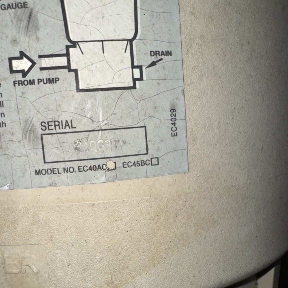 Hayward EC40AC Filter Tank Base Excellent Condition Only Used 2 Seasons ...