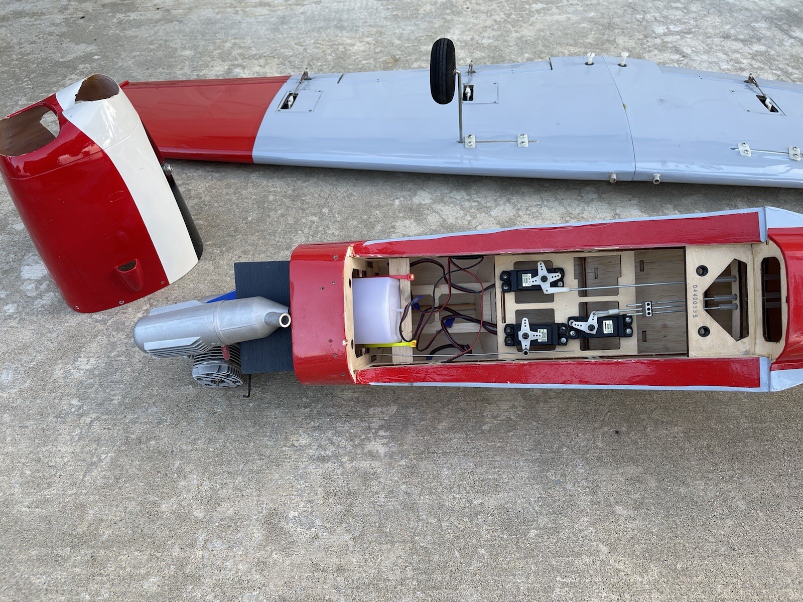 VINTAGE DE-HAVILLAND CHIPMUNK RC PLANE IS LOOKING FOR A NEW HOME | eBay