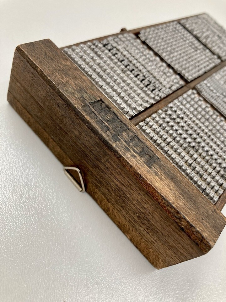 FULL SET OF ORIGINAL LOWERCASE METAL LETTERPRESS TYPE IN PRESENTATION ...