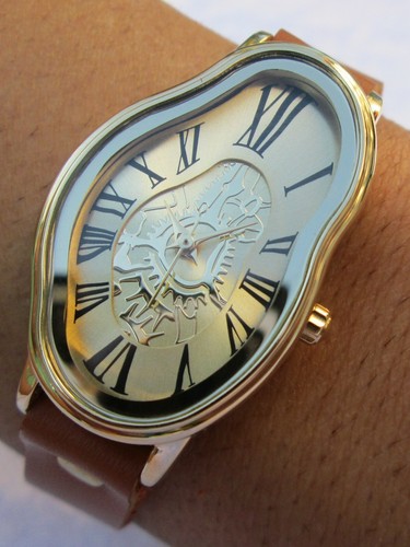Salvador Dali Melting Watch Time Warp Fluid Wavy Watch Soft to Womens ...
