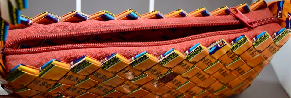 HAND-MADE ORANGE WOVEN CANDY GUM PAPER WRAPPER PURSE BAG MOD FOLK ART ...