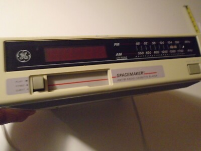 General Electric Spacemaker FM/AM/ Cassette Player Model #7-4260A ...