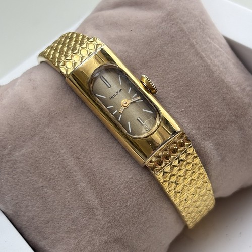Vintage Bulova Gold Tone Ladies Wristwatch Watch Pill Band Small N3 ...