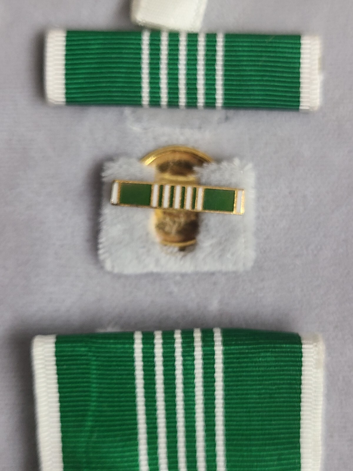 Vietnam Era (7/78) Army Commendation Medal, Ribbon, Lapel Pin Box Set ...