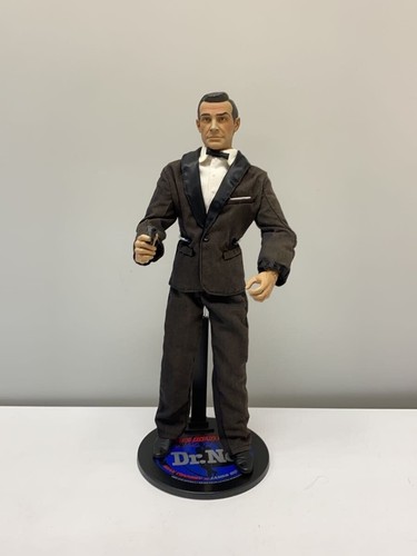 Sideshow Collectibles James Bond Dr. No Sean Connery 12" Action Figure ...