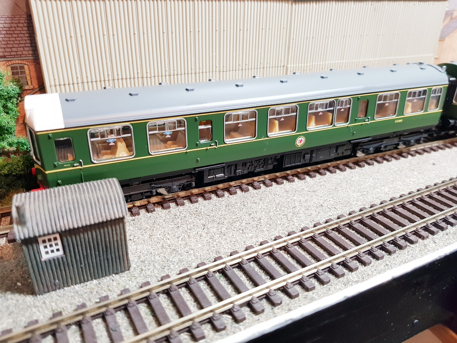 R30170 Hornby Railroad Plus BR Class 110 3-Car DMU BR Green Speed with ...