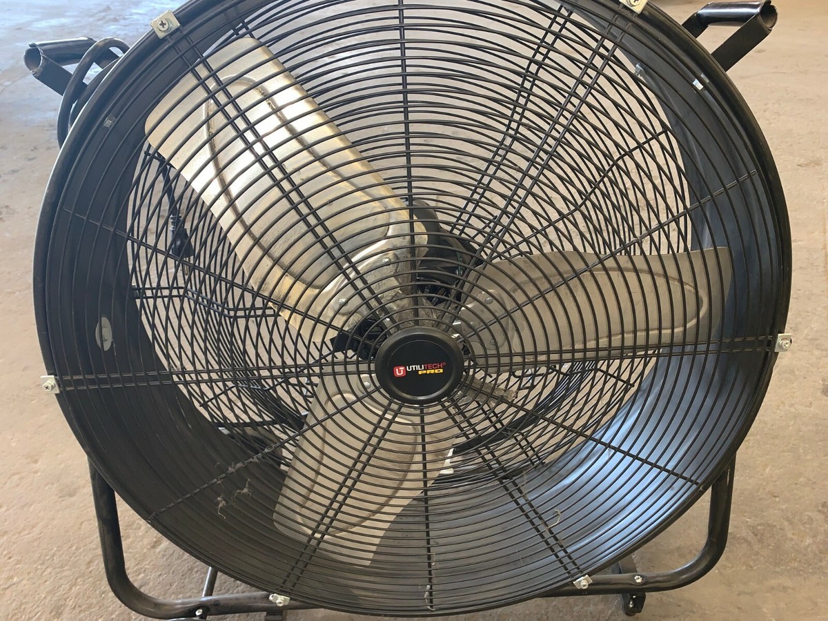 Utilitech Pro Under Utilitech Pro LED Recessed Retrofit Down Light #01