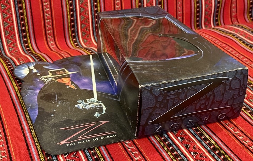 Flatt World Figures ZORRO Prototype BOX – Antonio Banderas Graphics ...