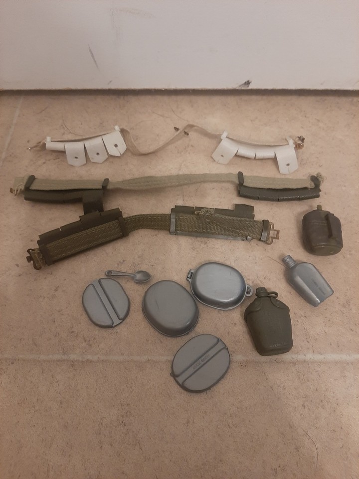 VINTAGE ORIGINAL 1964 GI JOE ACTION SOLDIER BELTS, CANTEENS, MESS KITS ...