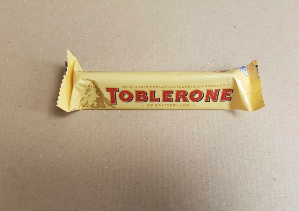 TOBLERONE MILK CHOCOLATE BARS. FULL BOX of 24x35g. BEST BEFORE 10/09 ...