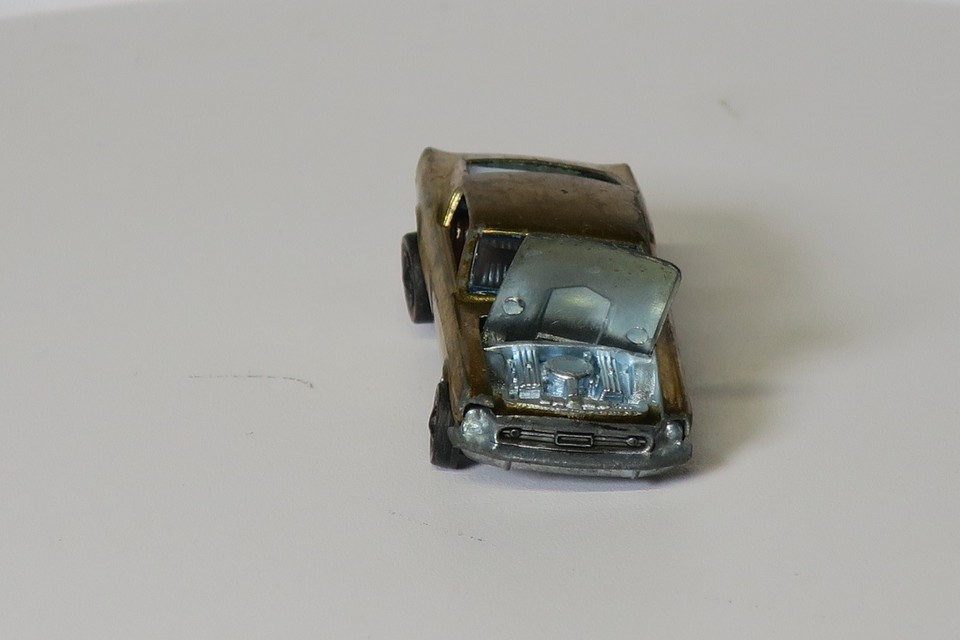 Hot Wheels Red Line Custom Mustang 1967 Gold w/ Brown Interior ...