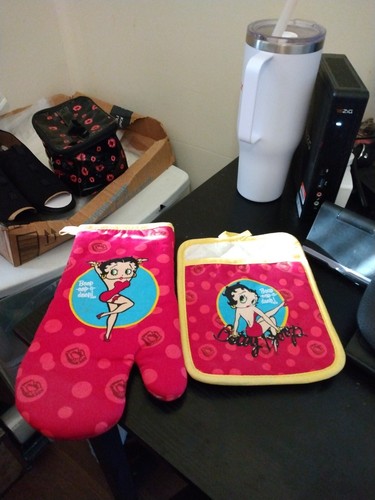 Betty Boop 2 Piece Kitchen Set 2006 King Features | eBay