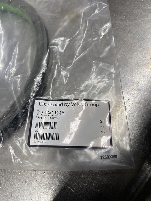Volvo Engine Crankshaft Seal (22191895) for sale online | eBay