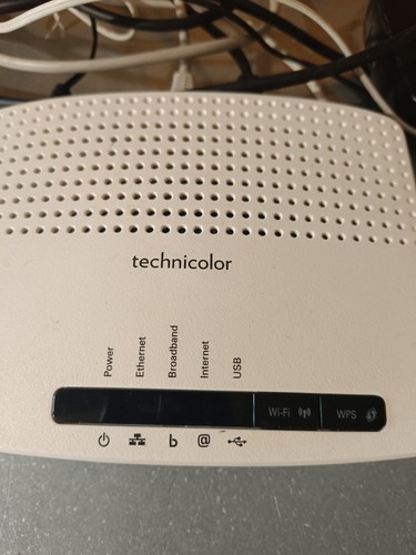 Routeur TECHNICOLOR TG 588 V Wifi avec câbles | eBay