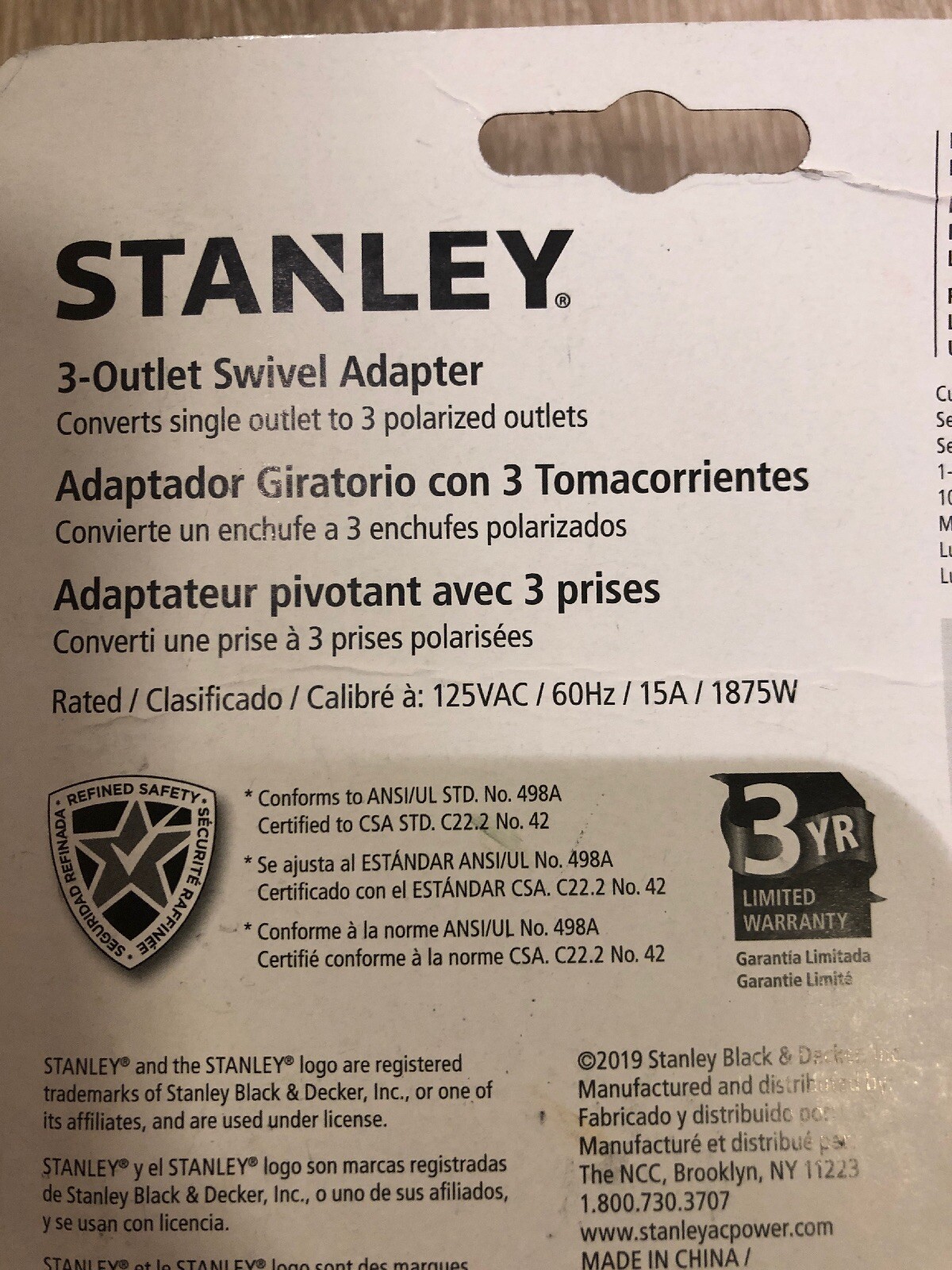 STANLEY 3-Outlet Swivel Adapter - Converts a Single Outlet to 3 ...