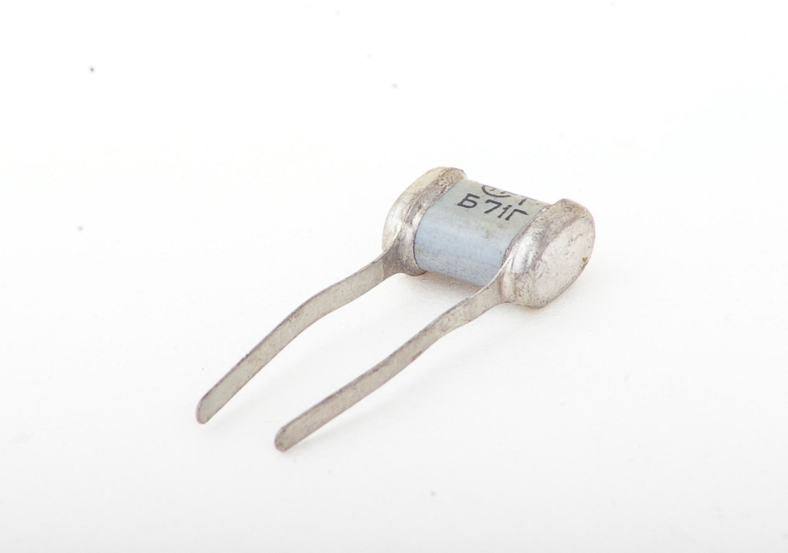 680 pF 250 V LOT OF 2 10 % RUSSIAN SILVER-MICA CAPACITORS SGM-1 СГМ-1 ...