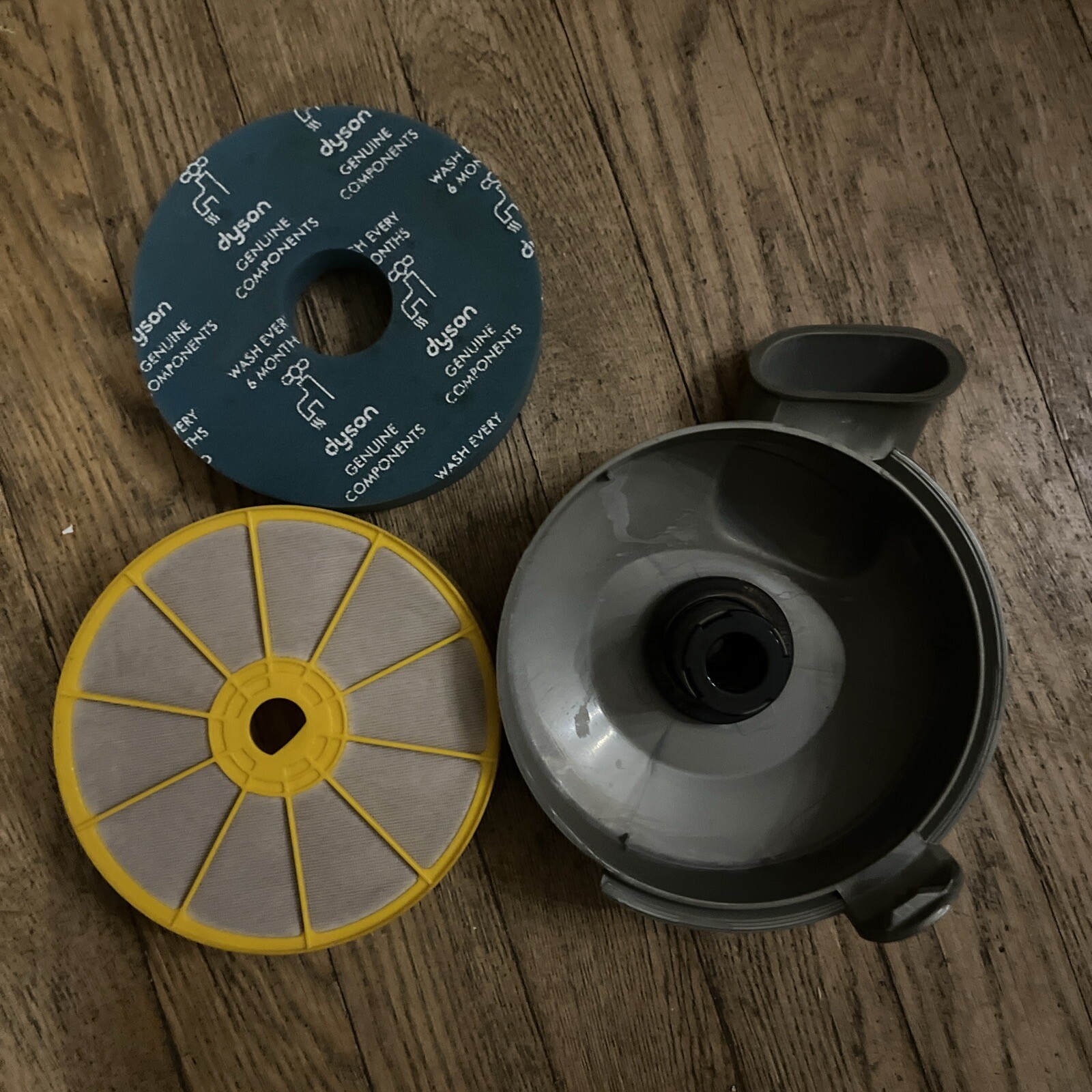 Dyson DC07 Root Cyclone 8 Replacement Lower Filter Assembly | eBay