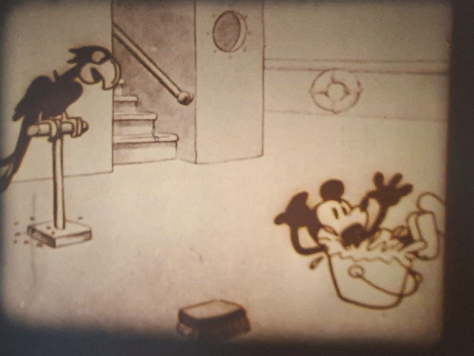 STEAMBOAT WILLIE 1928 MICKEY MOUSE SUPER 8 B/W SOUND 200FT CINE 8MM ...