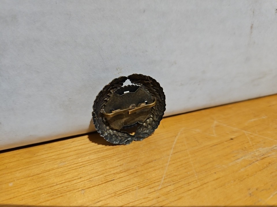 1OO% ORIGINAL WW2 GERMAN POSTAL VISOR CAP INSIGNIA COCKARD SET | eBay