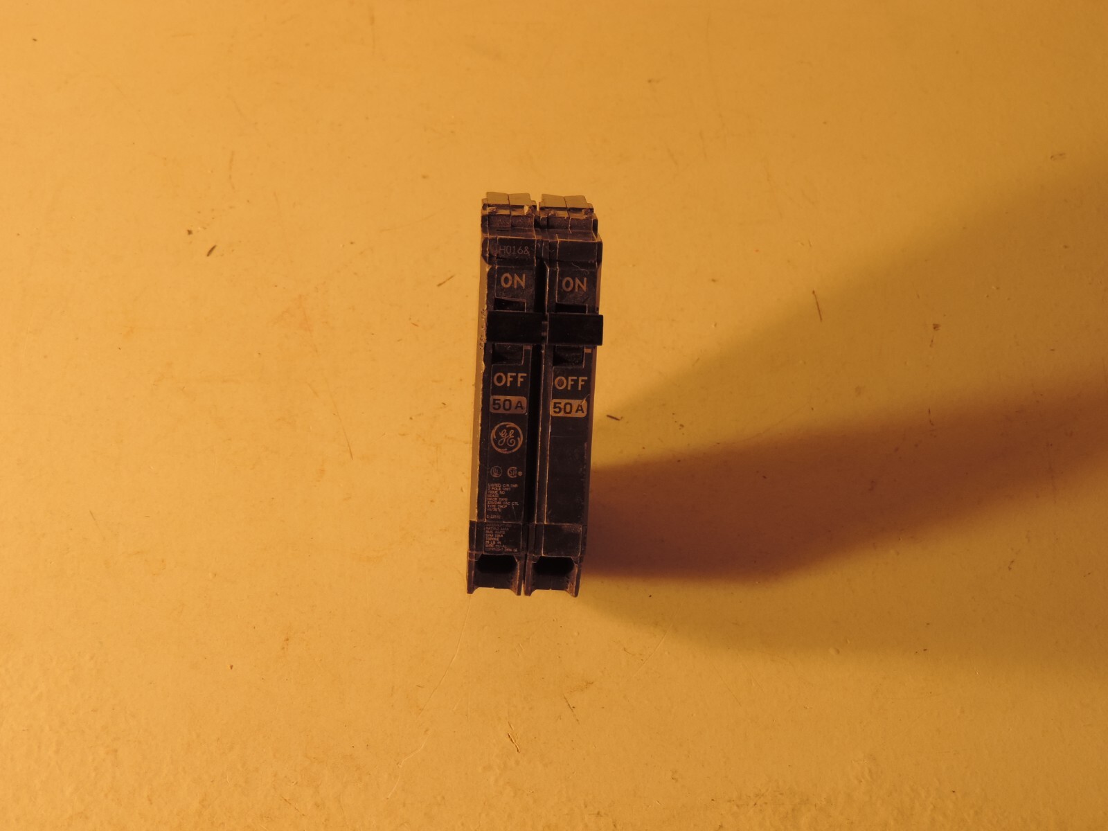 GENERAL ELECTRIC 2 POLE 50 AMP TYPE THQP CIRCUIT BREAKER | eBay