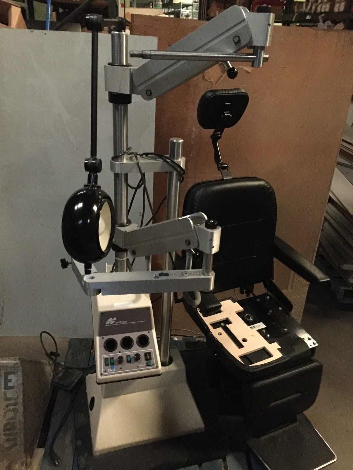 EYE EQUIPMENT LOT, CHAIR, STAND, SLIT LAMP, 1800E, CS3, XL20, TOPCON ...