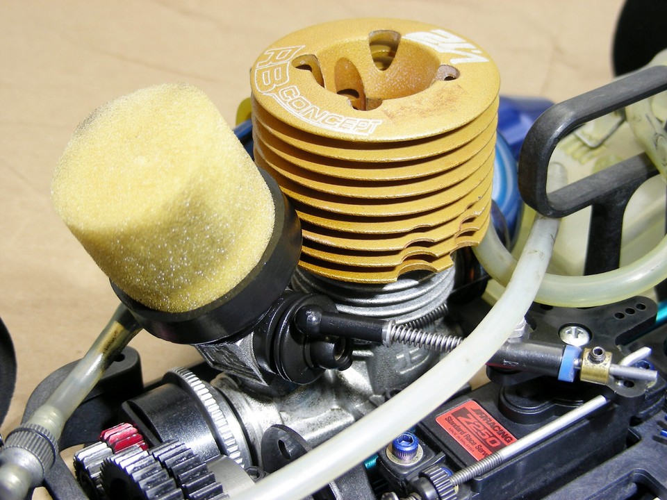 Vintage RB CONCEPT 2.1cc V12 3-Port Nitro Engine R40 Mugen Serpent XRAY ...