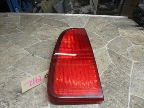 1998-2002 LINCOLN NAVIGATOR Right PASSENGER SIDE REAR OEM Tail Light ...