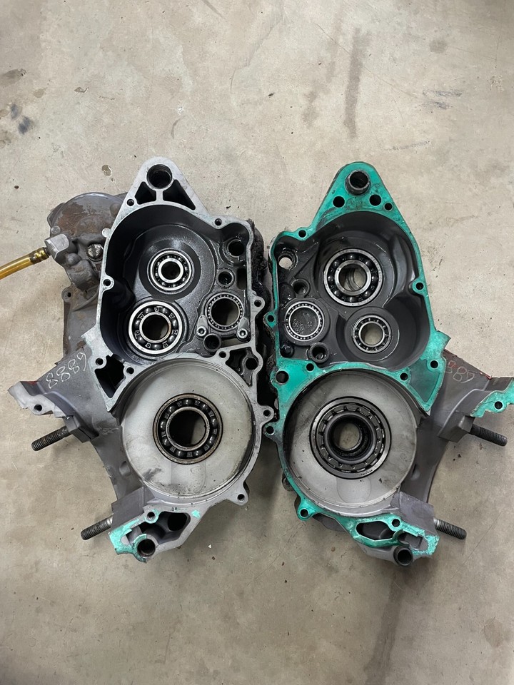 2001 ktm 250 engine crankcase cases left right good | eBay
