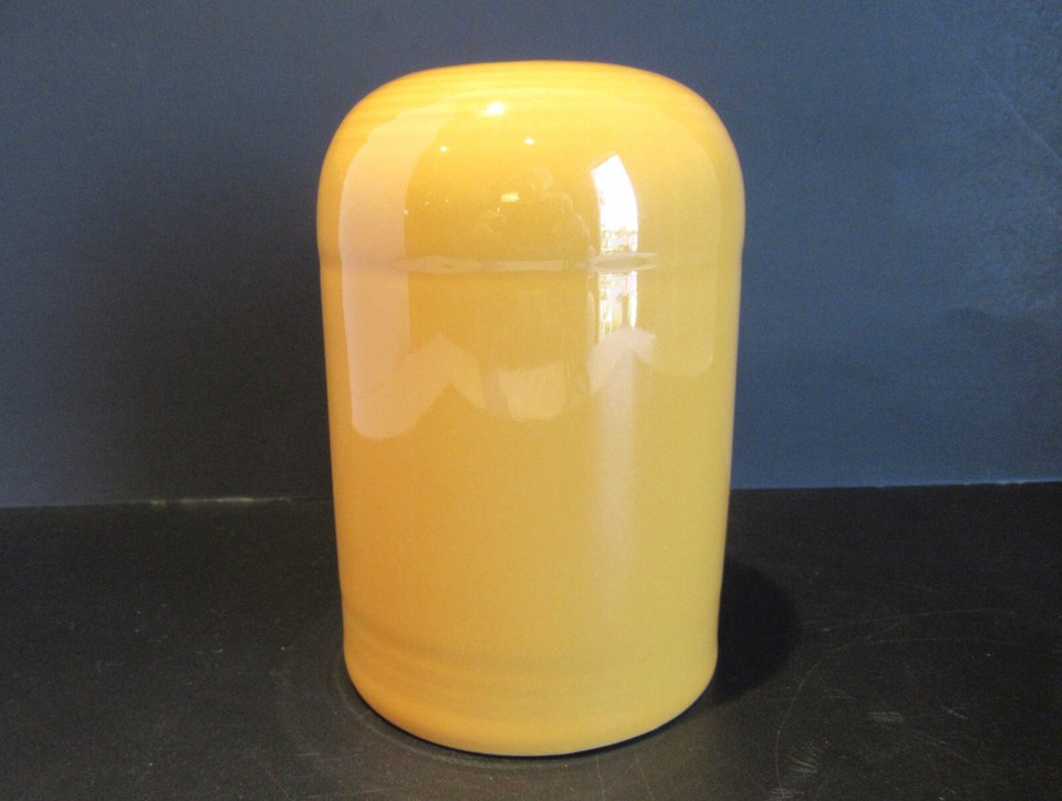 Fiesta Ware Marigold Ceramic Stove Range Top Shaker Yellow HLC USA 4.5 ...
