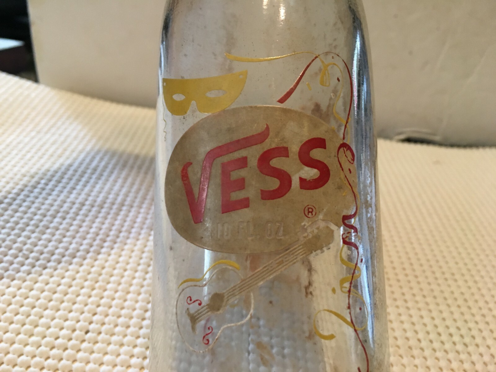 Vintage VESS 10 oz Soda Bottle | eBay