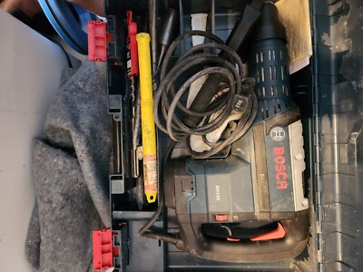 bosch sd max chipping hammer. 4 different attachments. Concrete chipper ...