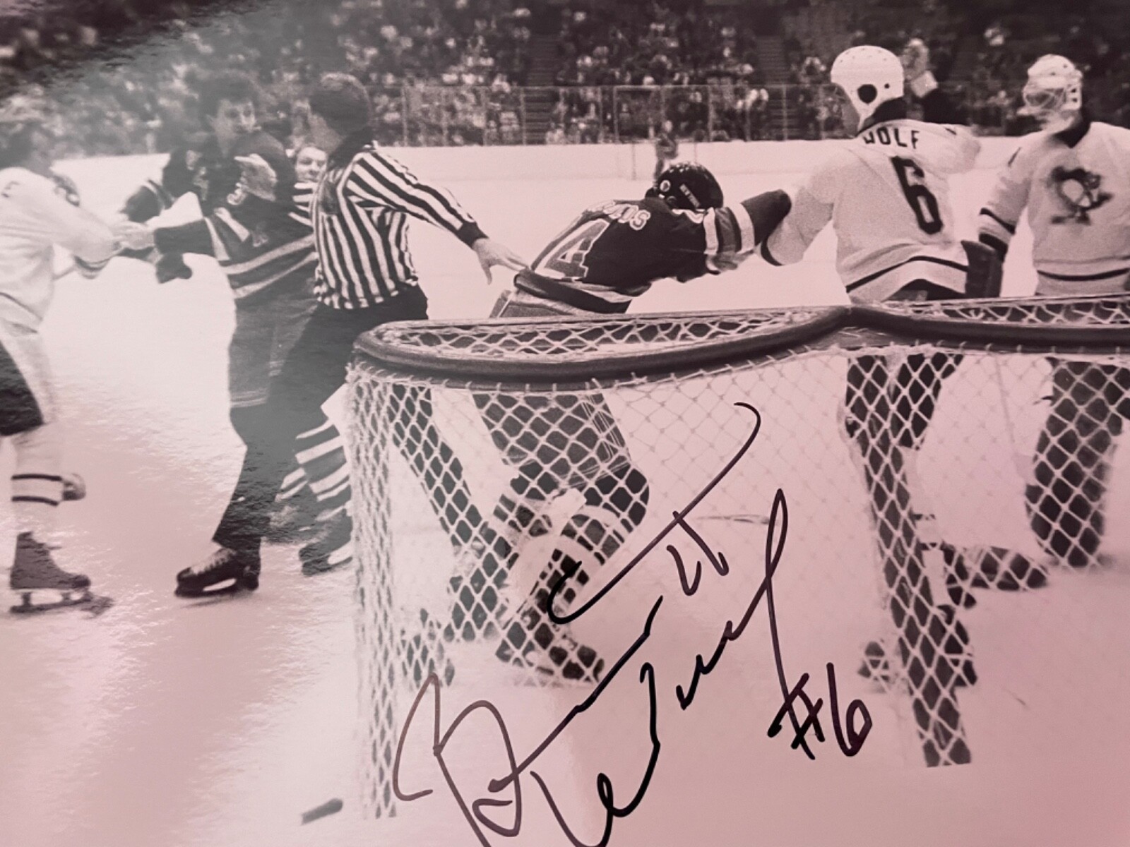 Bennett Wolf Signed 8X10 Hockey Fight Photo - NHL, Pittsburgh Penguins ...