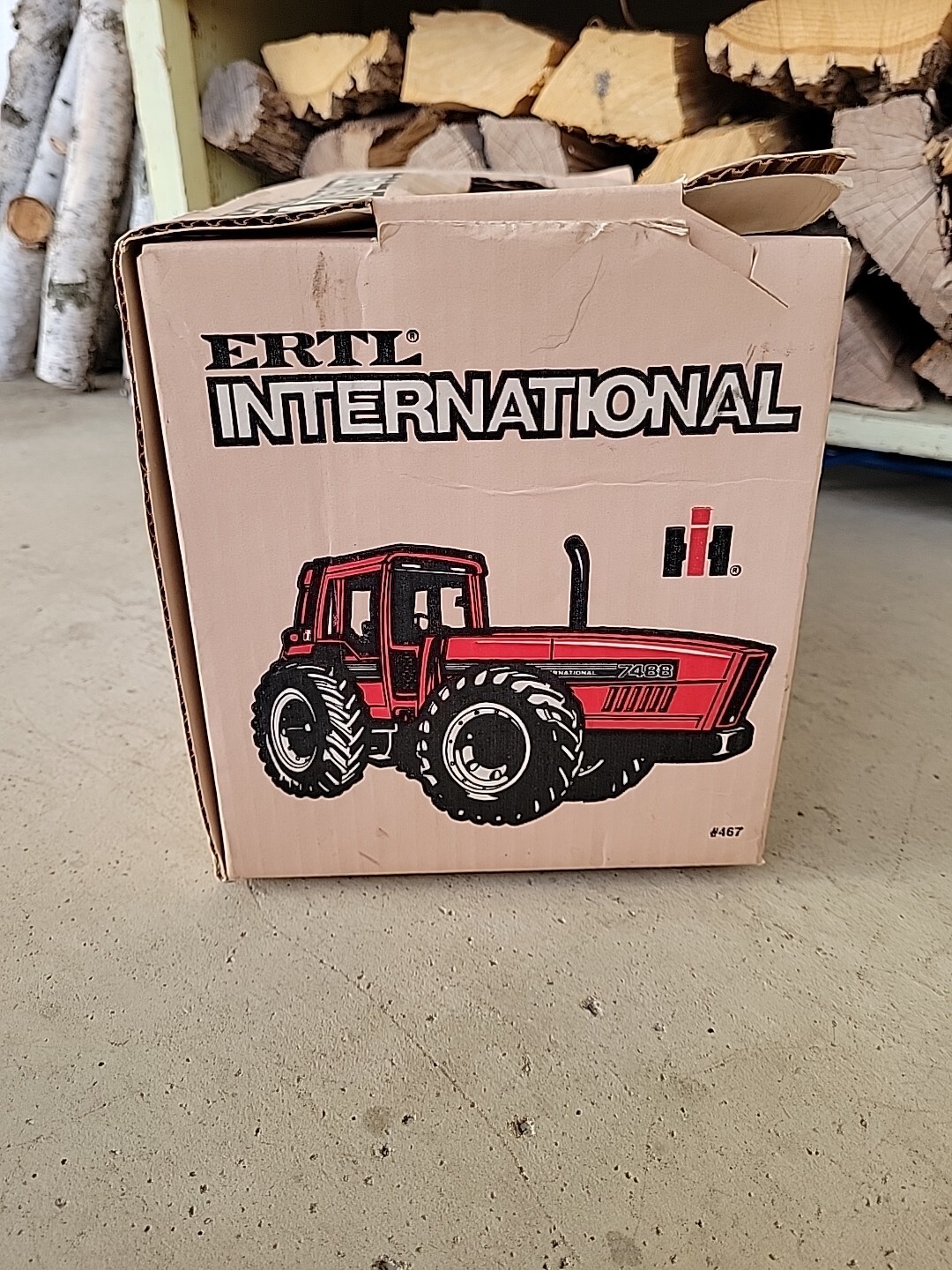 ERTL International Harvester IH 7488 2+2 Anteater 1/16 Scale USA ...
