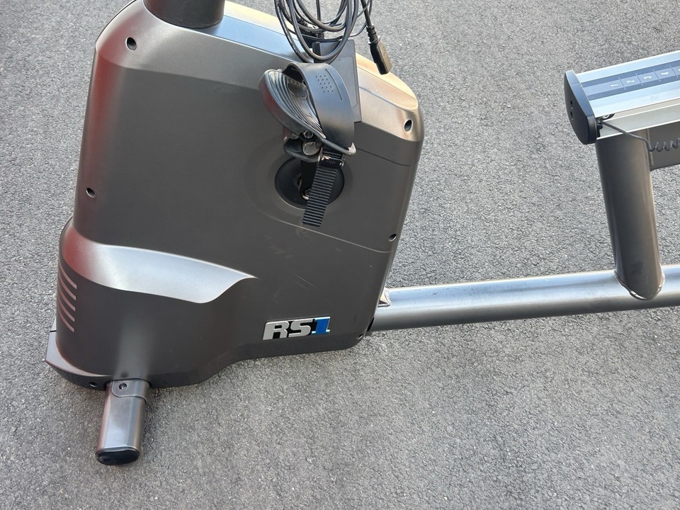 Lifefitness RS1 Recumbent Bike Low Miles *** | eBay
