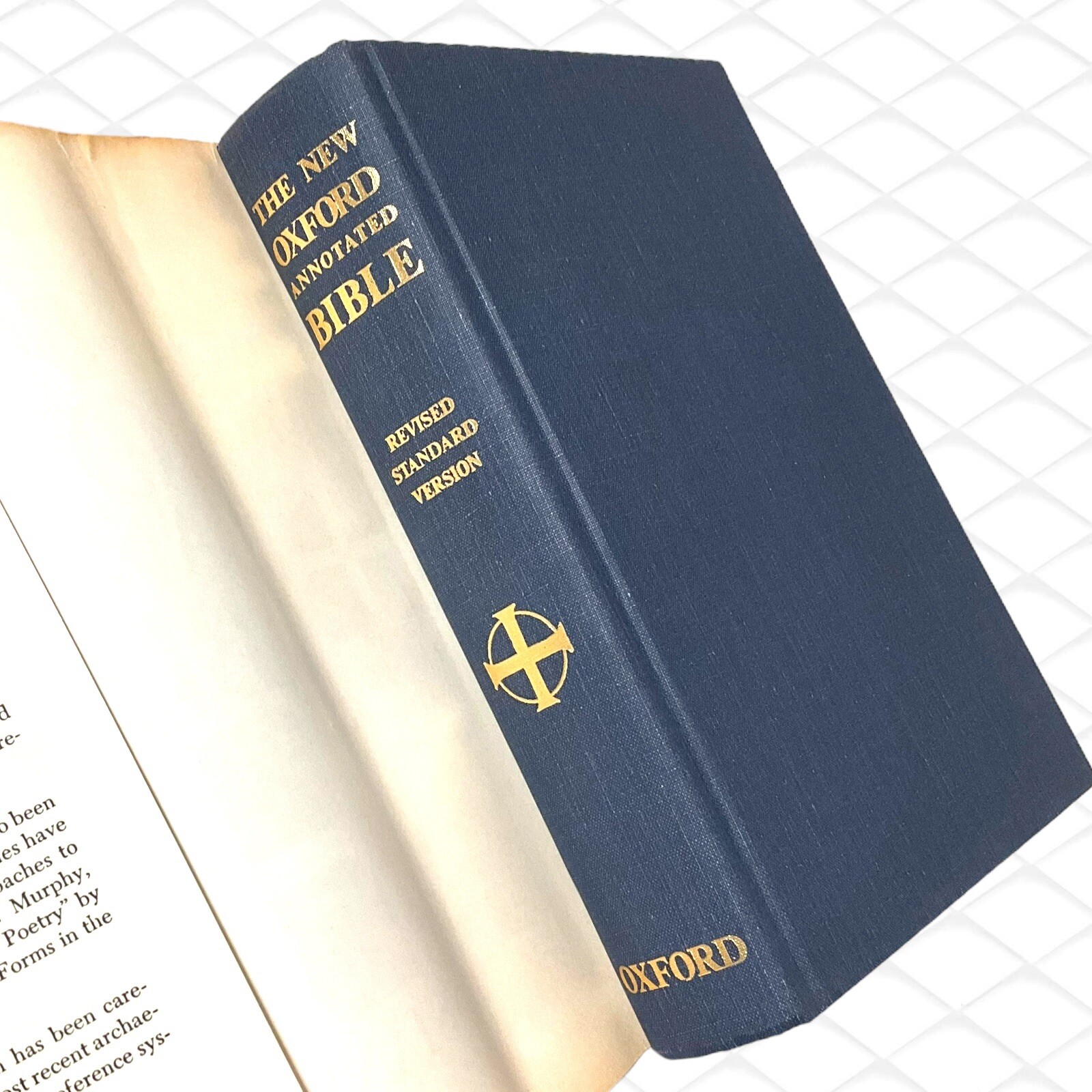 Vintage 1973 The New Oxford Annotated Bible Revised Standard Version ...