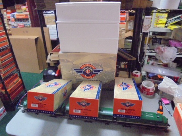 Lionel #6-38188 Southern F3 A-B-A Diesel Locomotive Celebration Series ...